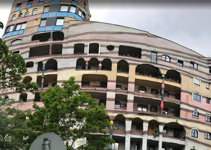 Casas famosas: así es vivir en Waldspirale – Fotocasa Life